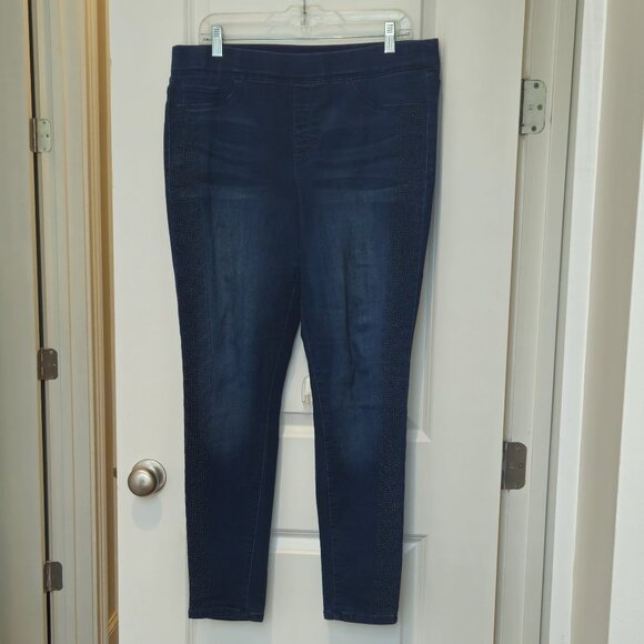 Bandolino | Jeans | Bandolino Blue Pullon Jeggingsjeans With Black ...